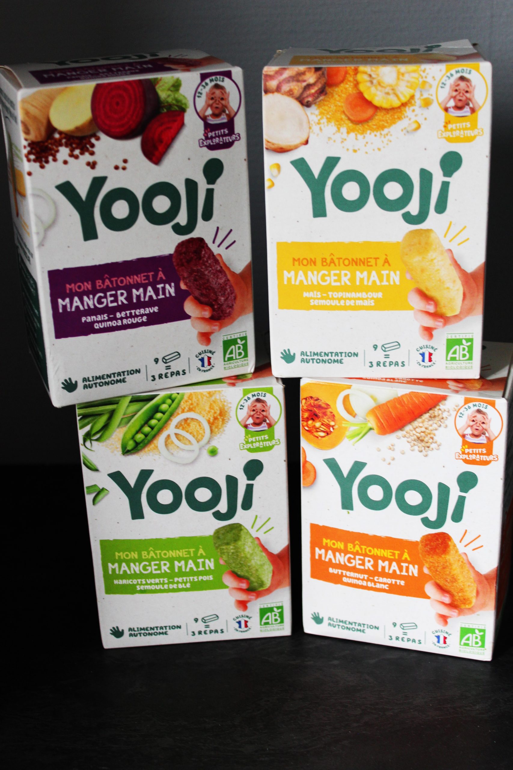 Le manger main avec les bâtonnets Yooji - Les ptits canaillous